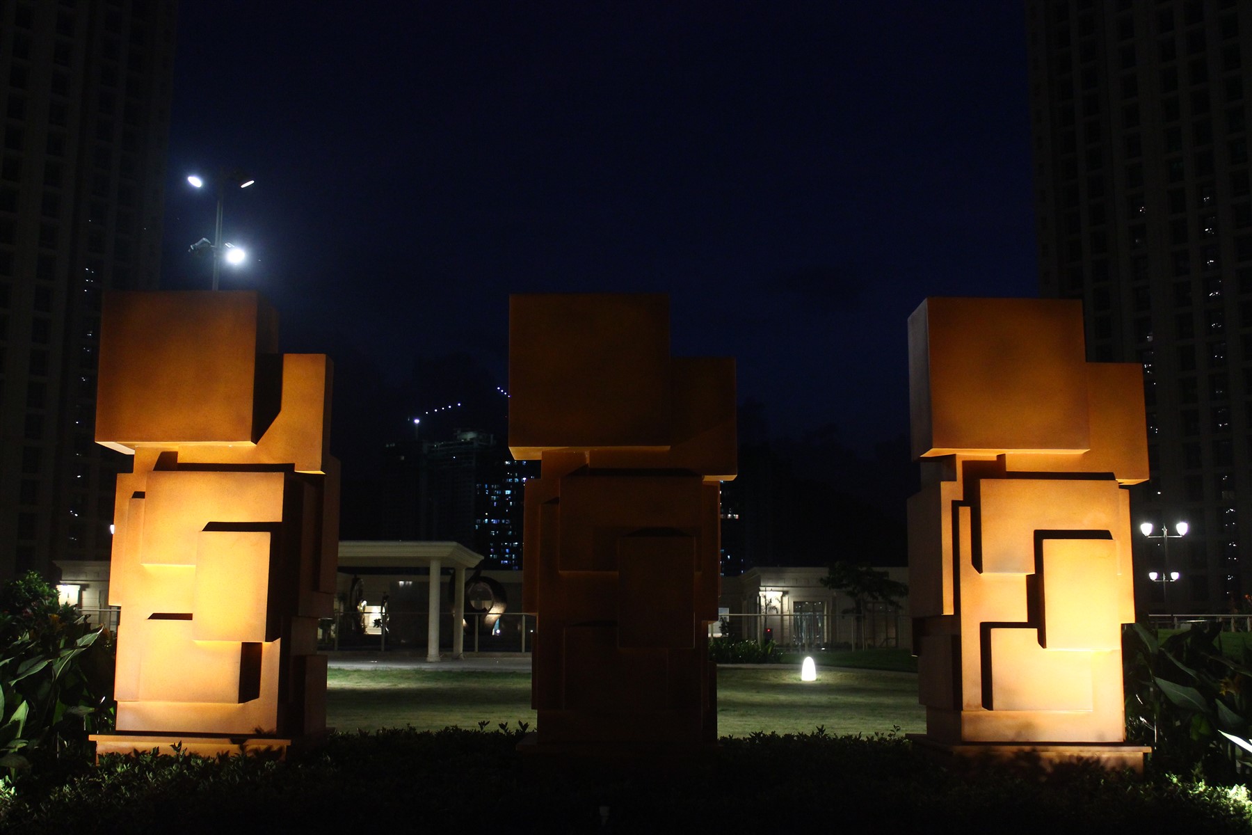 Cumulate Sculpture Made In RSMR Metal In Maharashtra | Artefacts